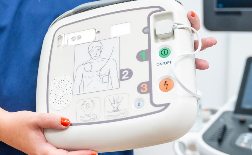 Les différentes marques à considérer pour choisir un défibrillateur DSA DEA