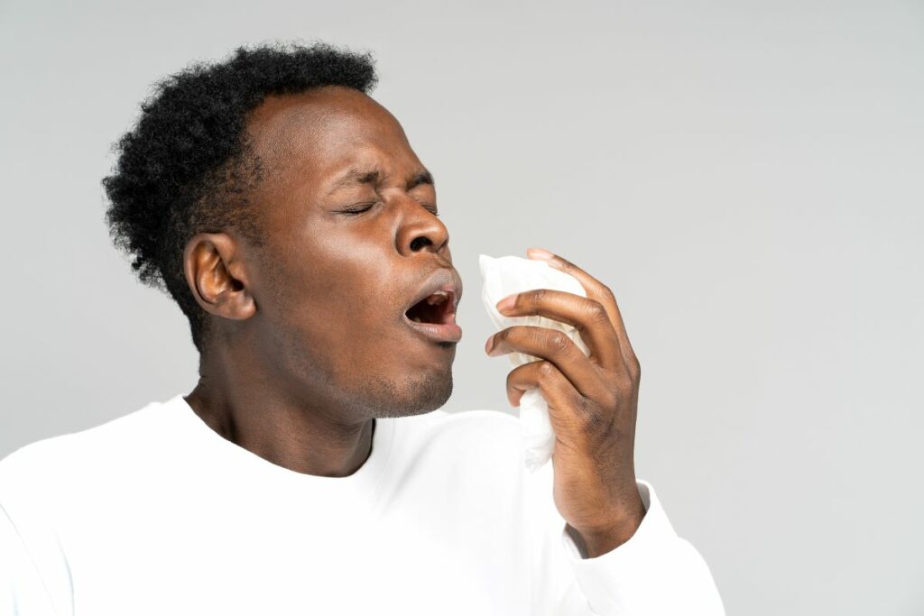 Morve jaune fluo : quelles en sont les causes